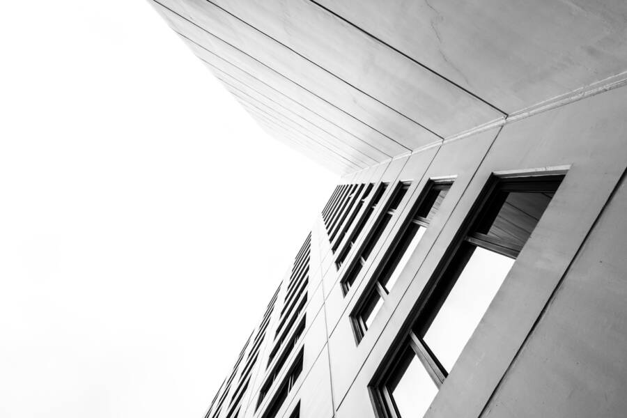 Blockchain in Construction: Ultimate Guide for 2024 - Neuroject