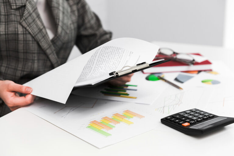 7 Types of Construction Contracts & Agreements - Neuroject