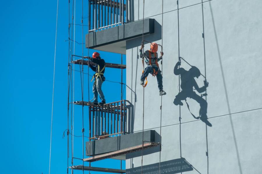 4 Important Tips for Building Maintenance - Neuroject